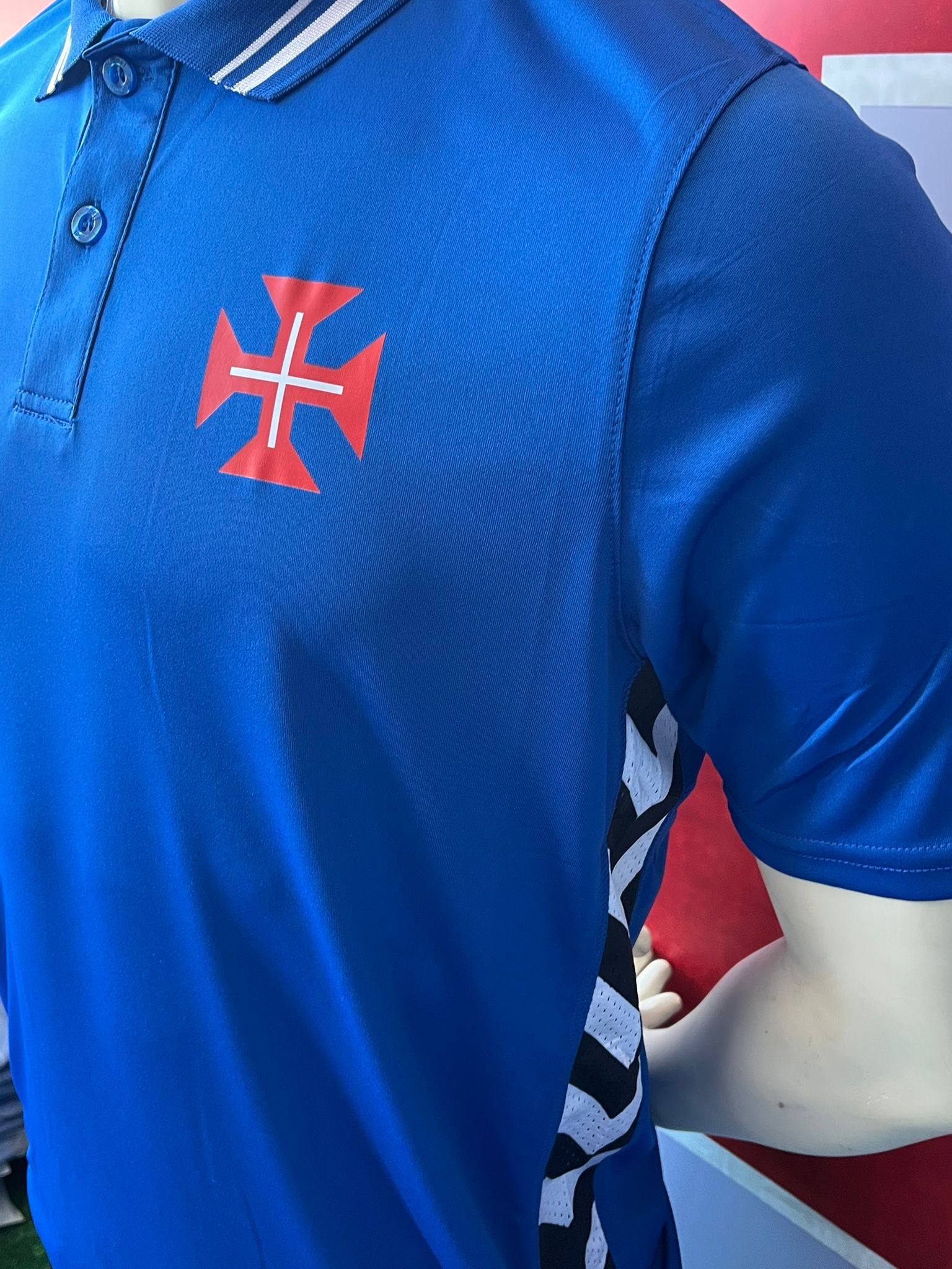 Polo Azul Royal Hummel | Loja Azul - Clube de Futebol "Os Belenenses ...